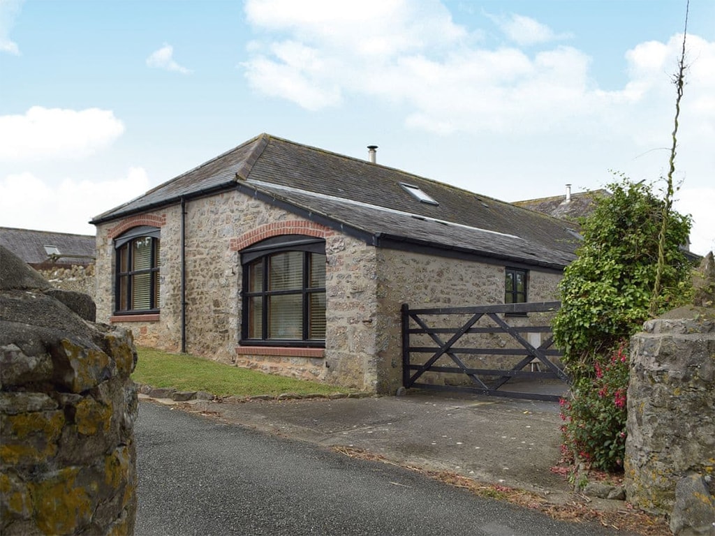 The Byre, Lyserry Barns, St Twynnells | Holiday cottages in Wales