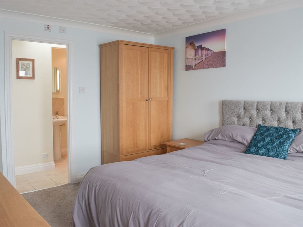 The Penthouse at Newton Croft, Tenby | Holiday cottages in Wales